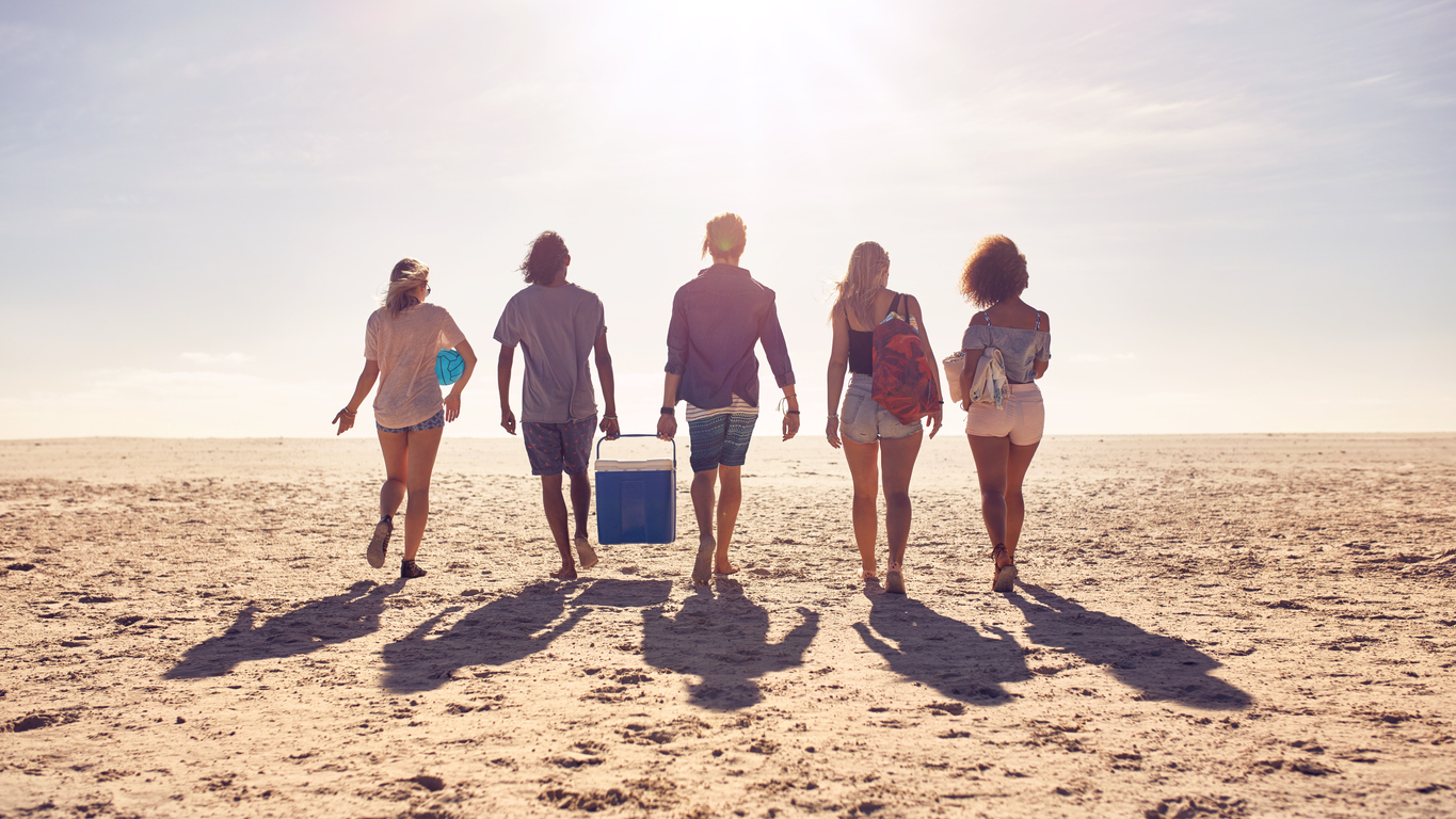 Beach Days vs. Lake Days: What's Better? - A Debate - BroBible