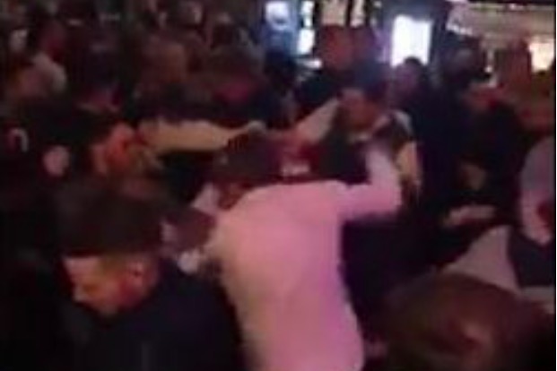 Insane 100 Person Brawl Breaks Out At A Bar In England, Demonstrating ...