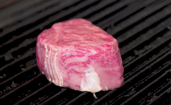 Behold The Most Expensive Steak In All Of Manhattan, A $350 Cut Of Meat ...
