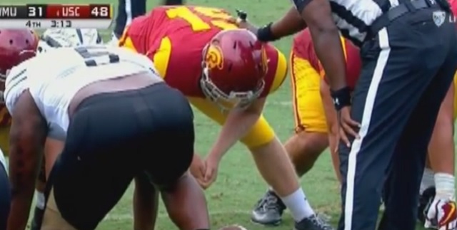 Blind USC Trojans Long-Snapper Jake Olson Was Put In Game To Snap Extra Point - BroBible