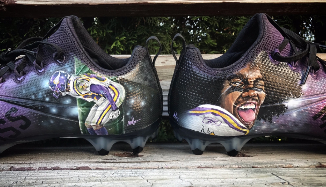 Randy Moss' New Cleats Are Amazing - BroBible