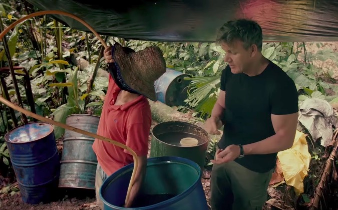 Celebrity Chef Gordon Ramsay Learns How To Make Cocaine From Scratch ...