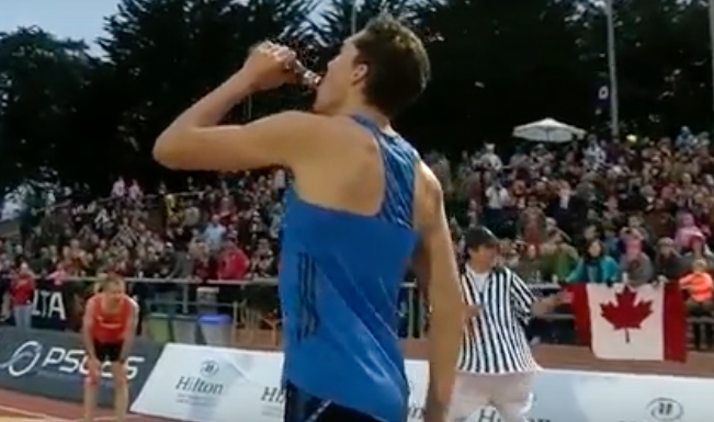 Watch This Canadian Dude Break The World Record In The Beer Mile With A ...