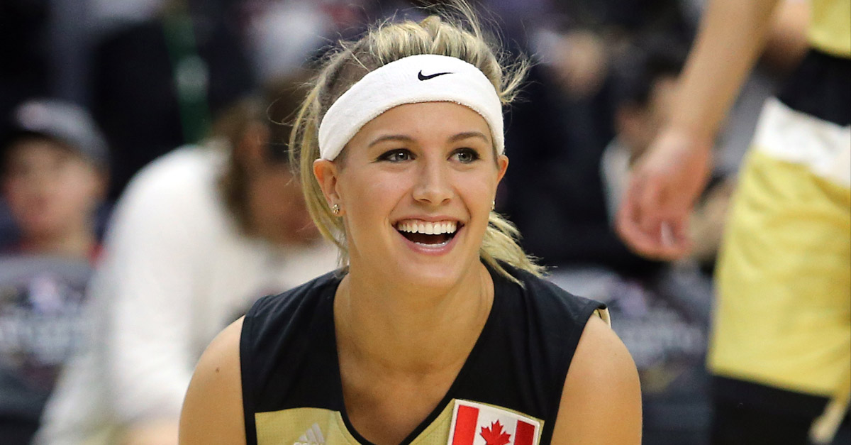 Genie Bouchard's Free Golf Swag, D-Wade's Dope Xmas Kicks Highlight ...