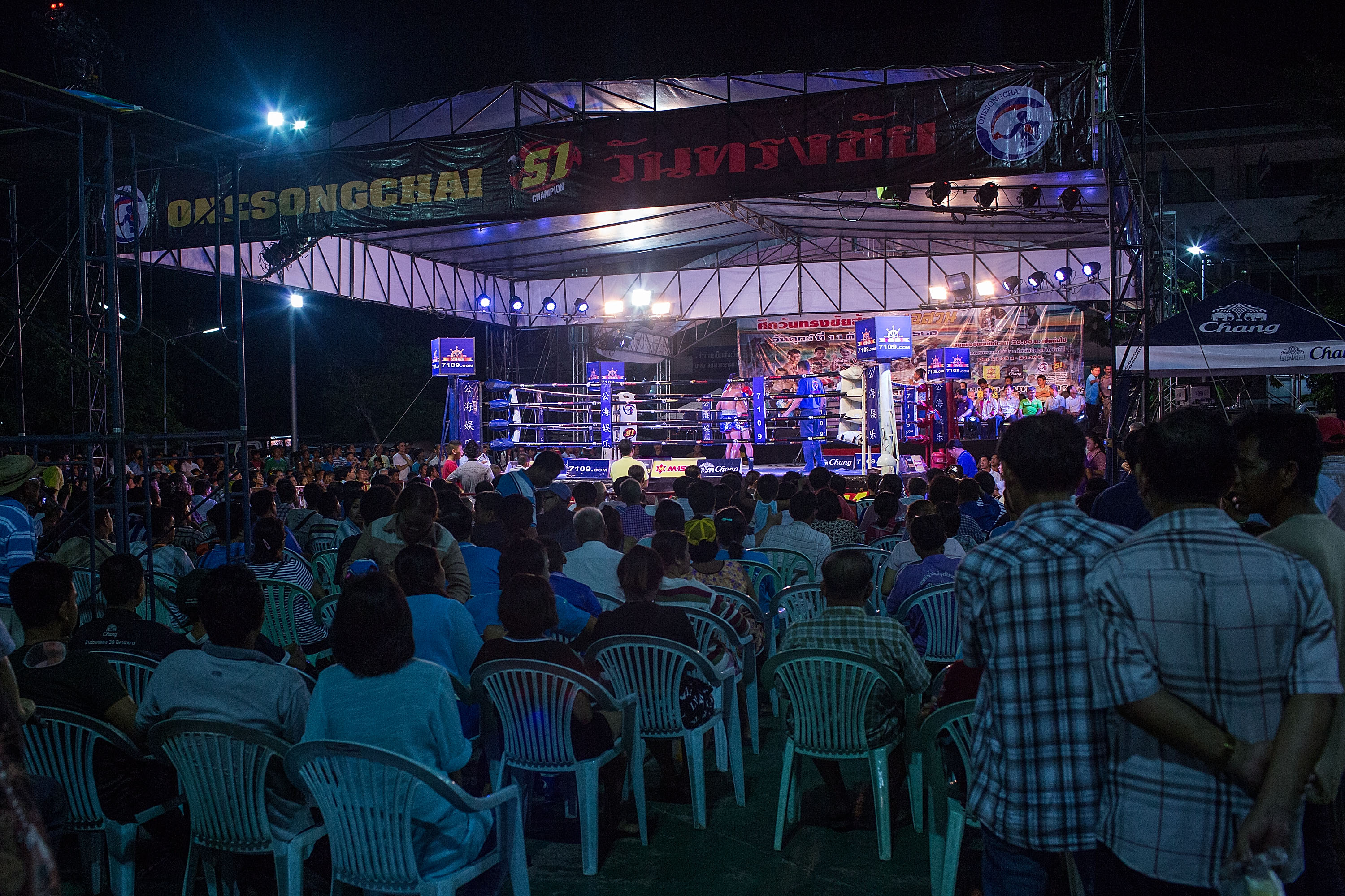 Muay Thai Fighter Suffers Gnarly Injury After Taking An Elbow To The ...