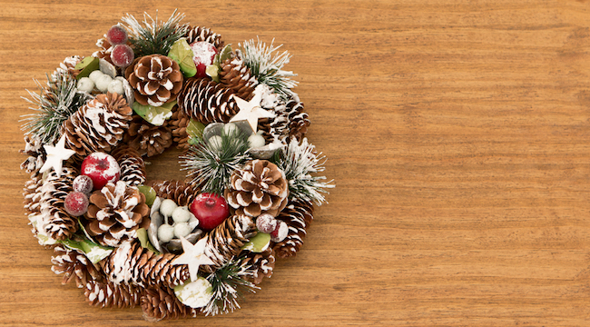 This Christmas Wreath Made With An Ounce Of Weed Will Make Your Spirits ...