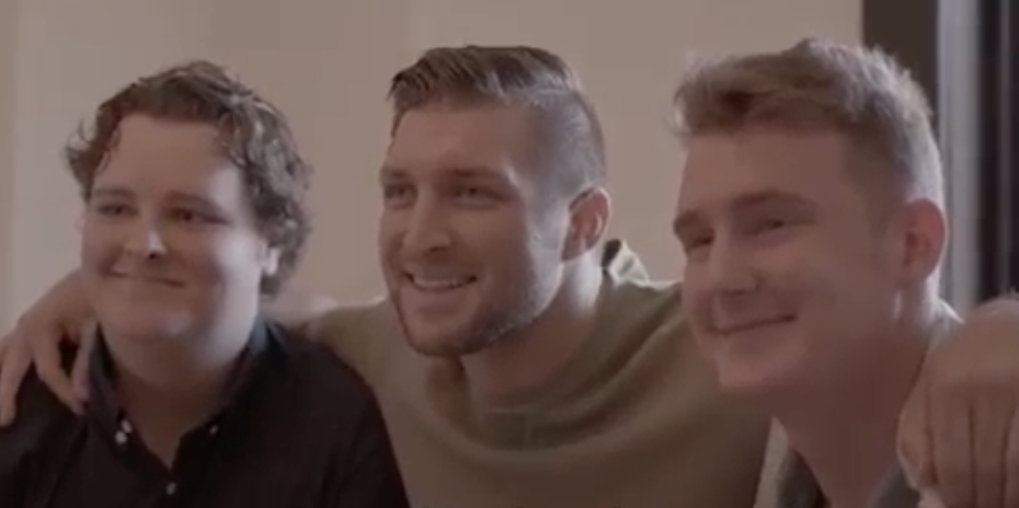 Tim Tebow Surprises Brothers Battling Cancer With Ultimate SEC Football ...