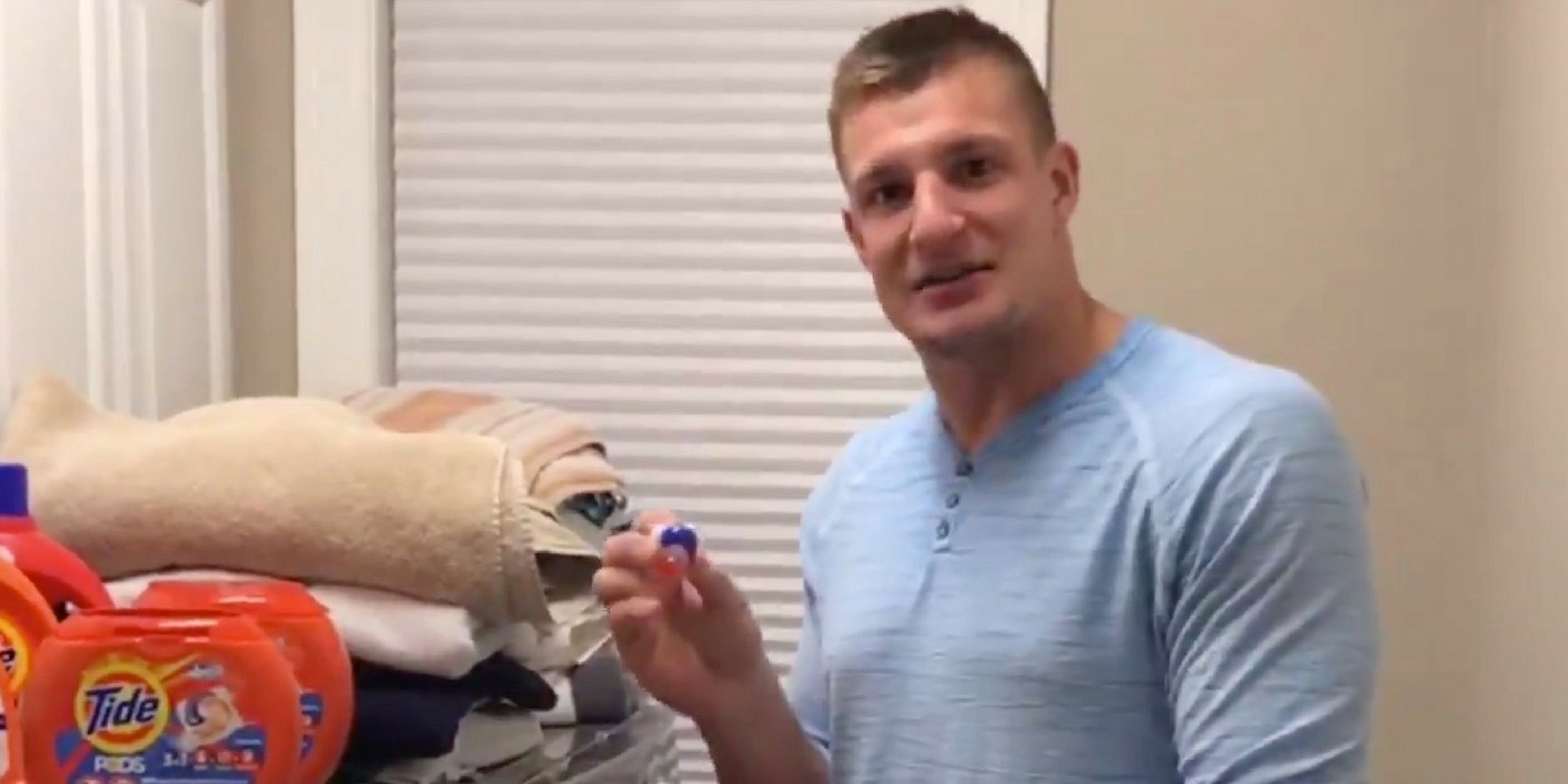Please Allow Rob Gronkowski To Explain Why You Shouldn't Eat Or Smoke ...