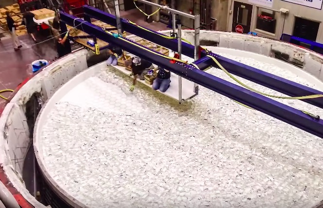 Here's How You Cast A $20 Million Mirror For The World's Largest ...