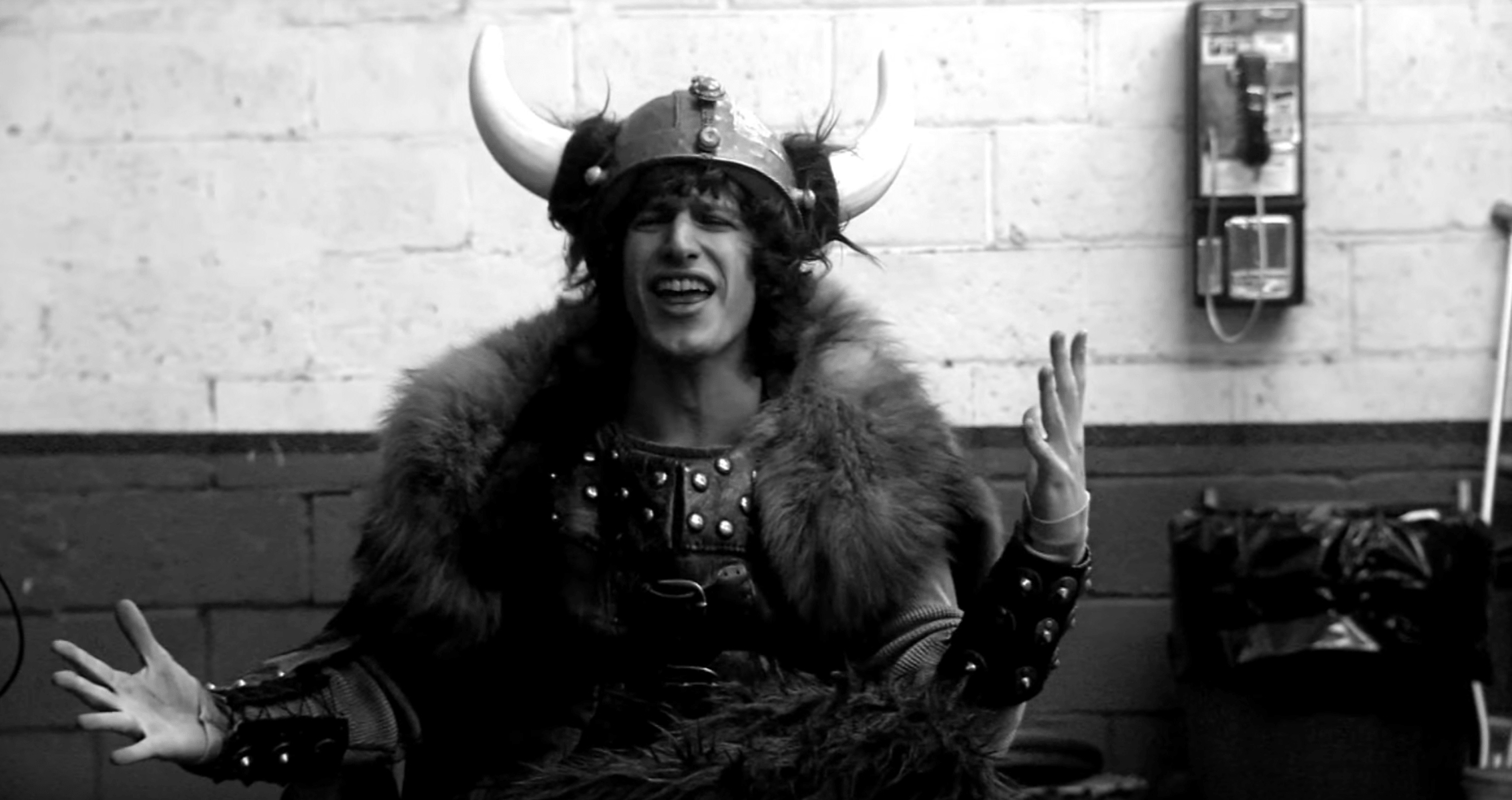 Natalie Portman Reprises Rap Skit With Andy Samberg On SNL - BroBible