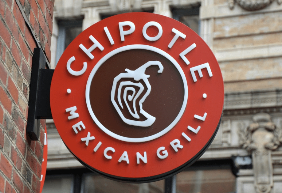 Chipotle Unveils New Menu With Quesadillas, Nachos, Milkshakes And ...