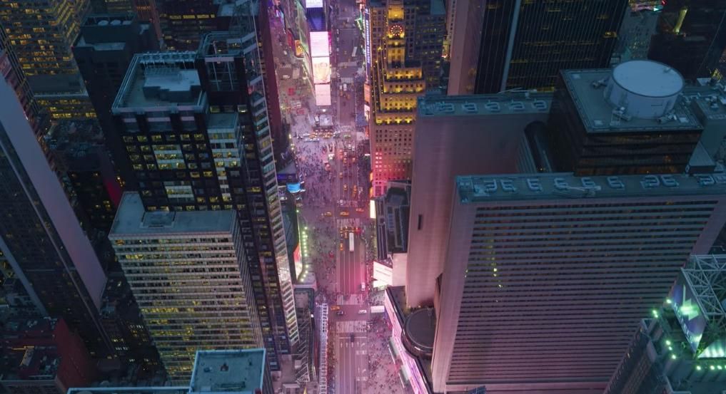 This Mesmerizing 12K Video Of A New York City Flyover Is A Cinematic ...