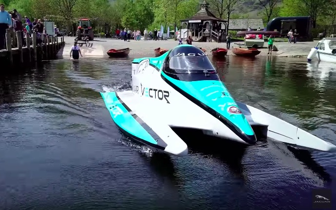 Jaguar Broke The Electric Water Speed Record With A 295HP Boat That ...