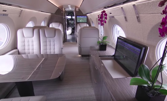 This New $45 Million Jet From Qatar Airways Will Cost You $160,000 For ...