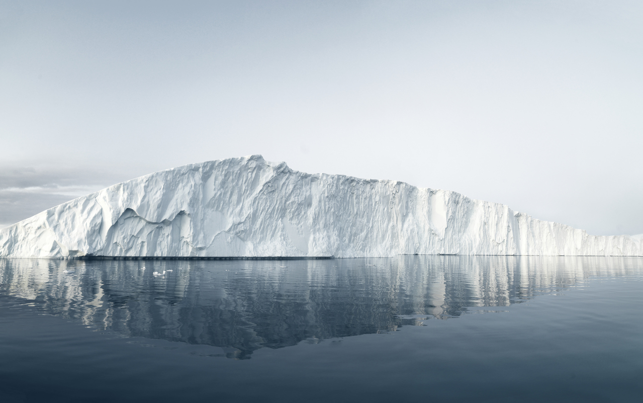 This Perfectly Rectangular Iceberg Is Making People Believe Aliens Have ...