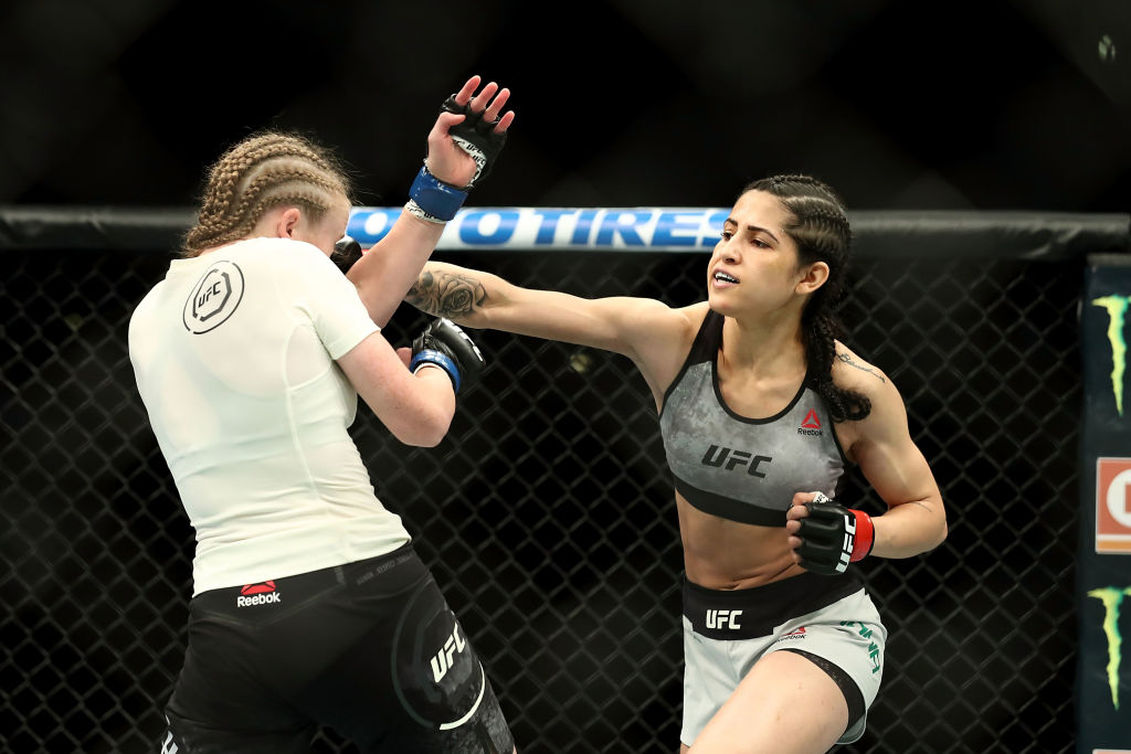 Man Attempts To Rob Female UFC Fighter Polyana Viana And Got Beat Like ...