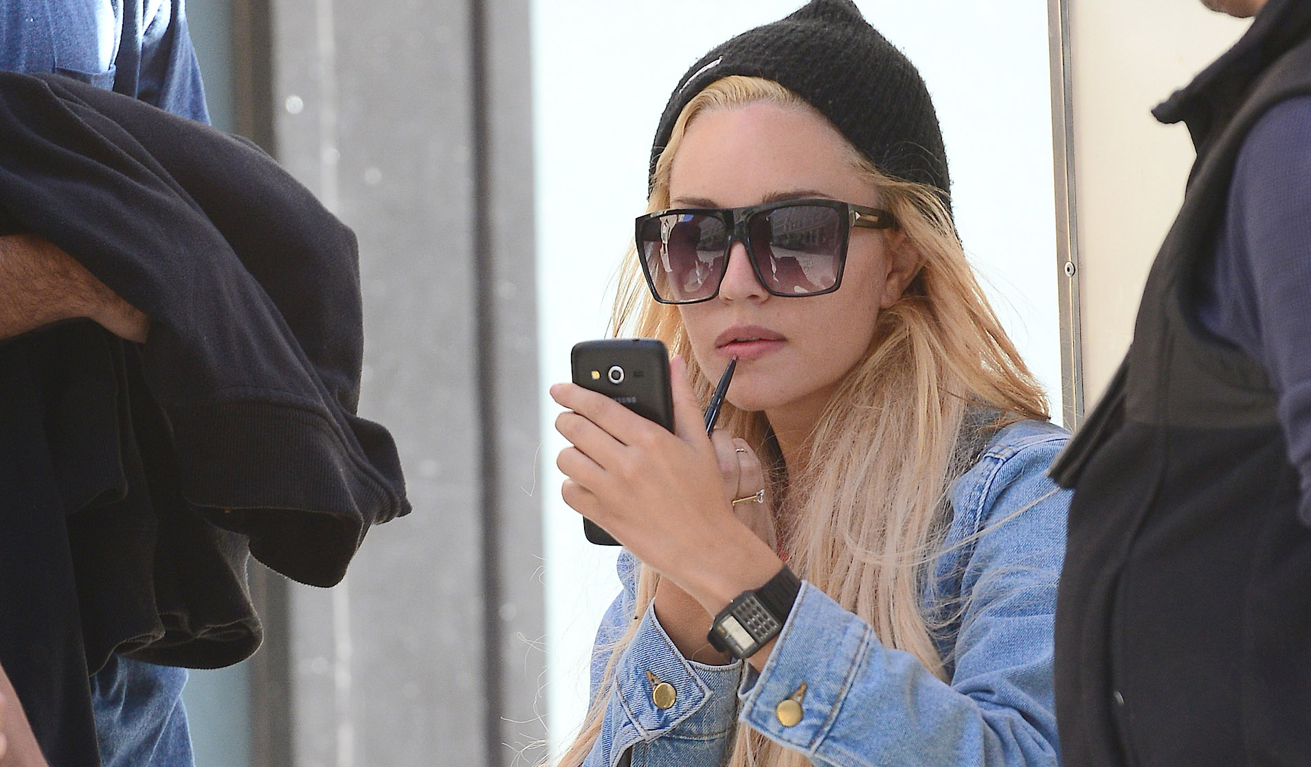 Oh No... Amanda Bynes Is Back In A Mental Health Facility After A ...