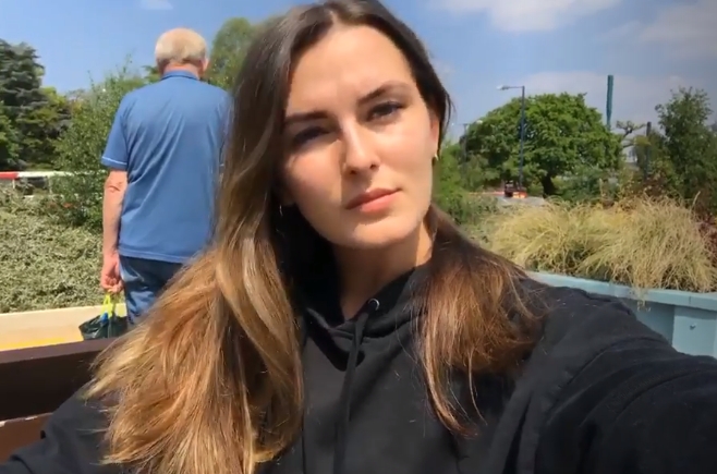 Airline Threatened To Kick Off 21-Year-Old Woman From Flight For ...