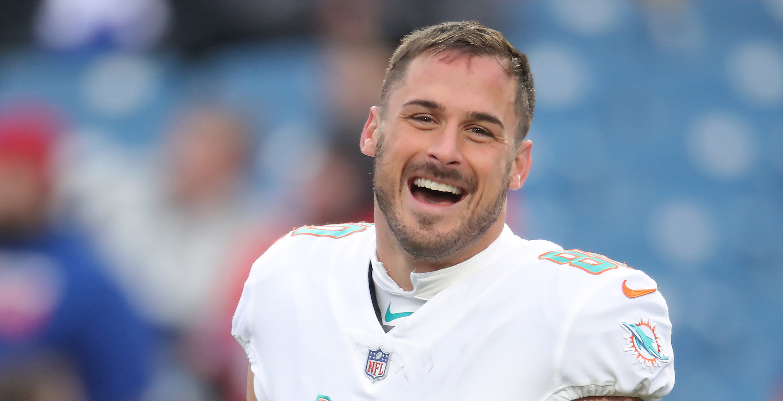 Danny Amendola Hits The Beach With A New Model As Zedd Takes Subtle Dig ...