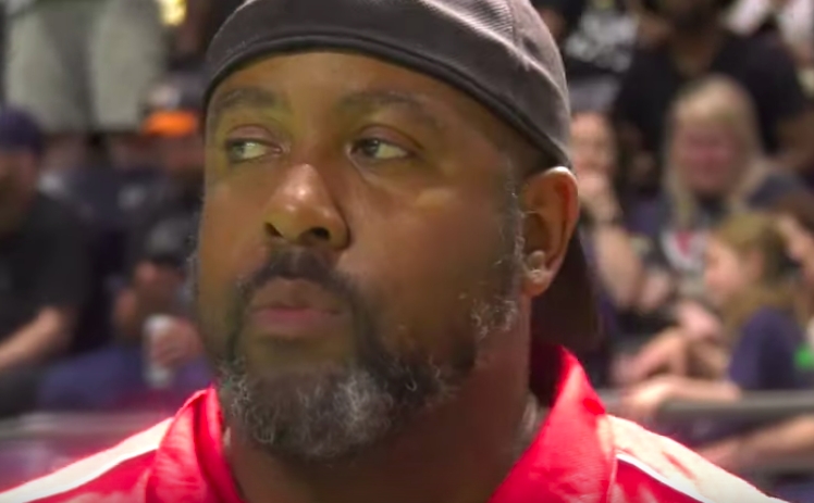 Lingerie League Reporter Heidi Golznig Savagely Calls Out Coach For His ...