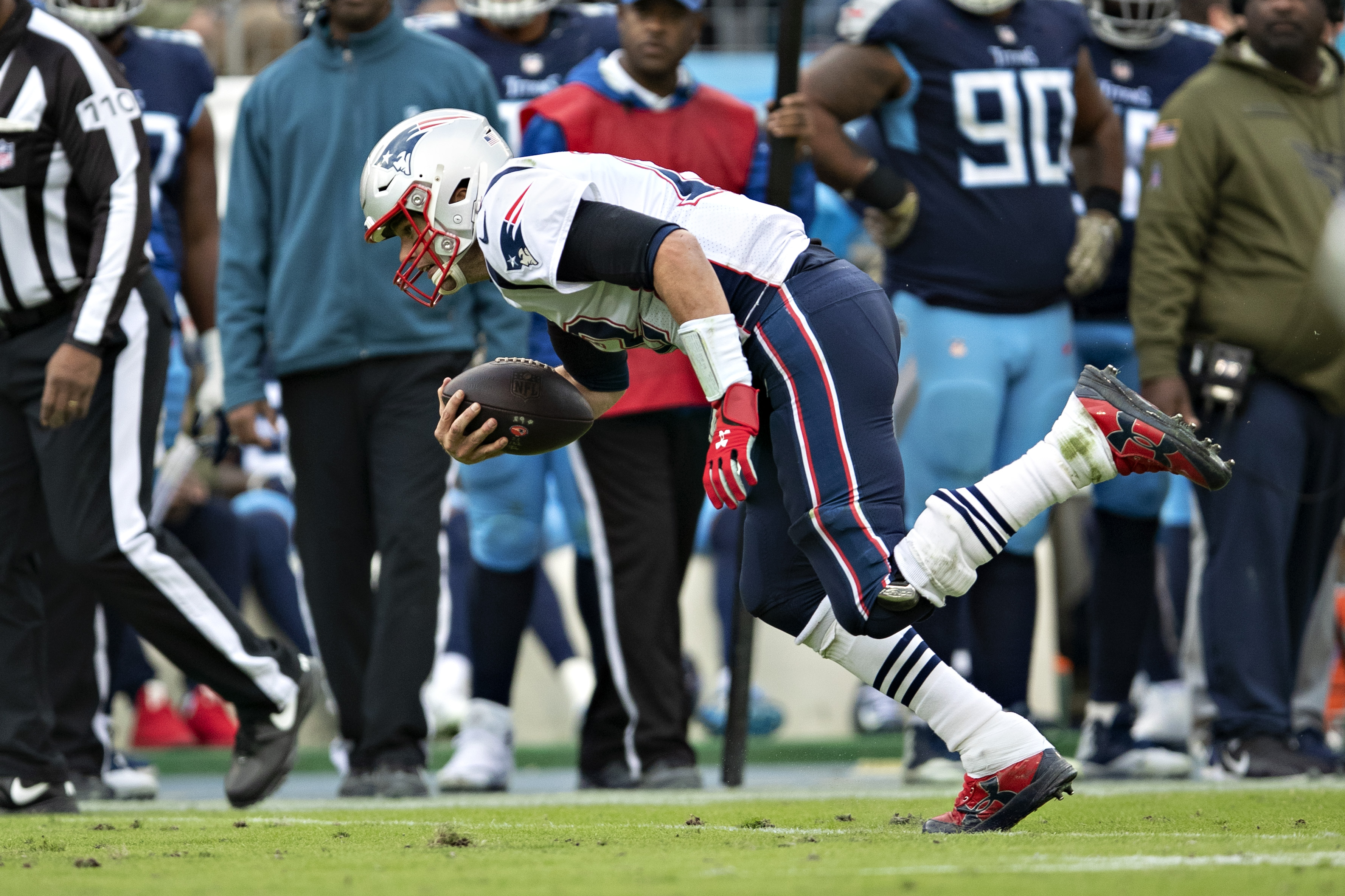 Tom Brady Had Twitter Roasting Him Over A Slow-Motion Video Of The QB ...