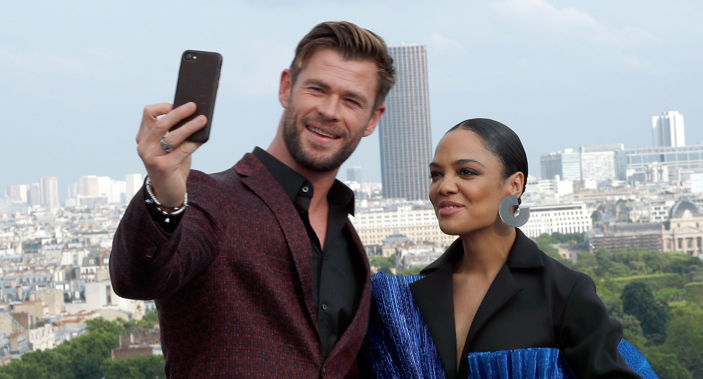 Chris Hemsworth Says He Was 'Running Out Of Money' Being An Actor ...