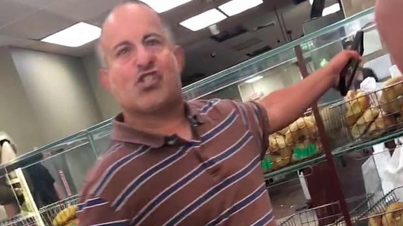 Angry Bagel Guy Is Now Training With UFC Fighters And Angling For A ...