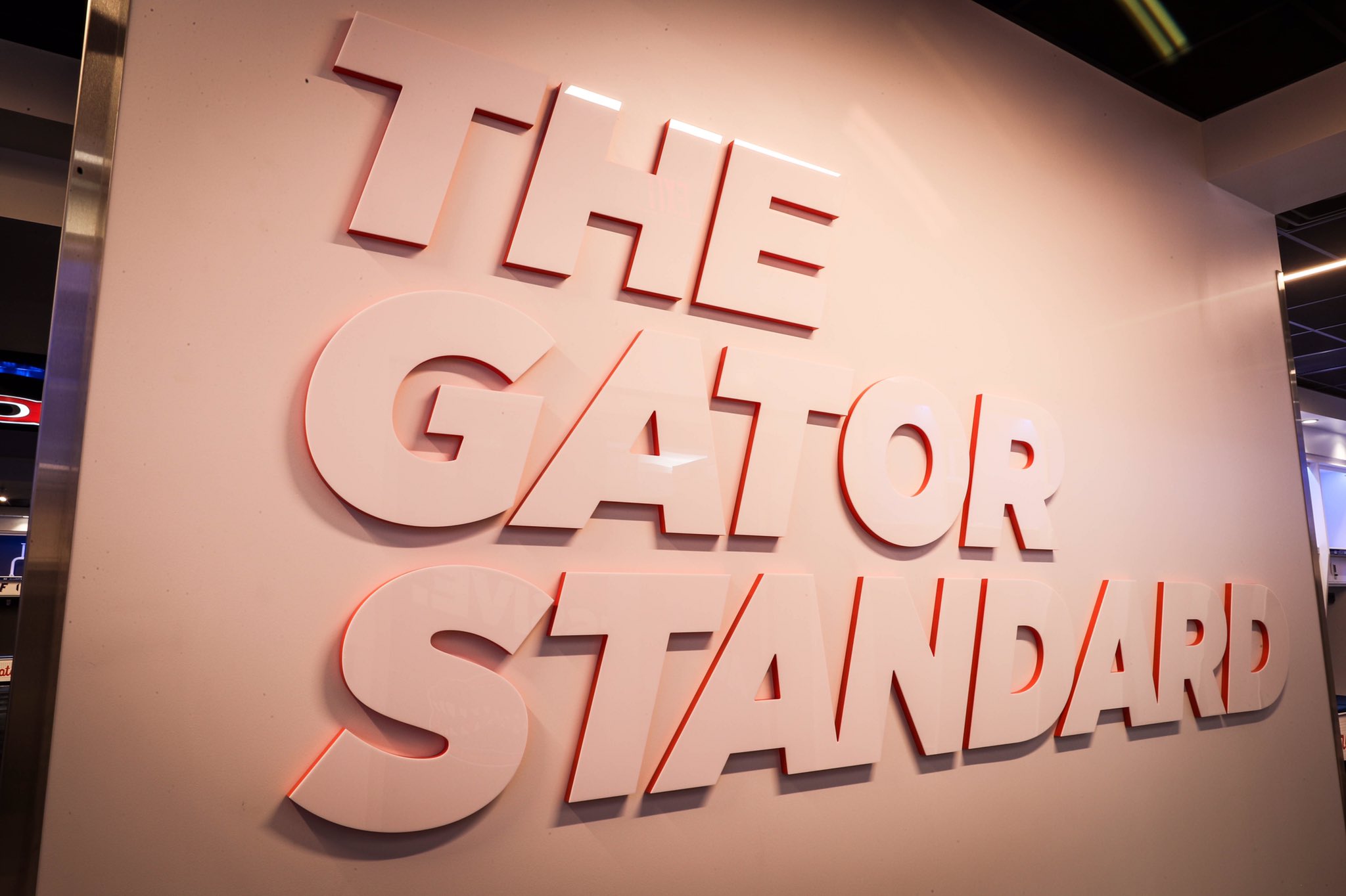 The Florida Gators Unveiled Their New $1.5 Million Football Locker Room ...
