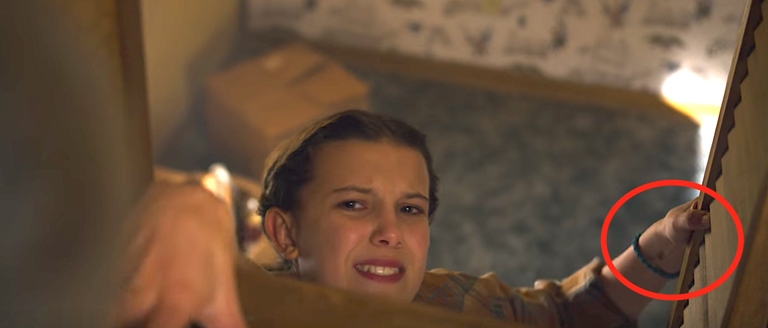 This Minor Detail Of Eleven's Outfit Makes Her Relationship With Hopper ...