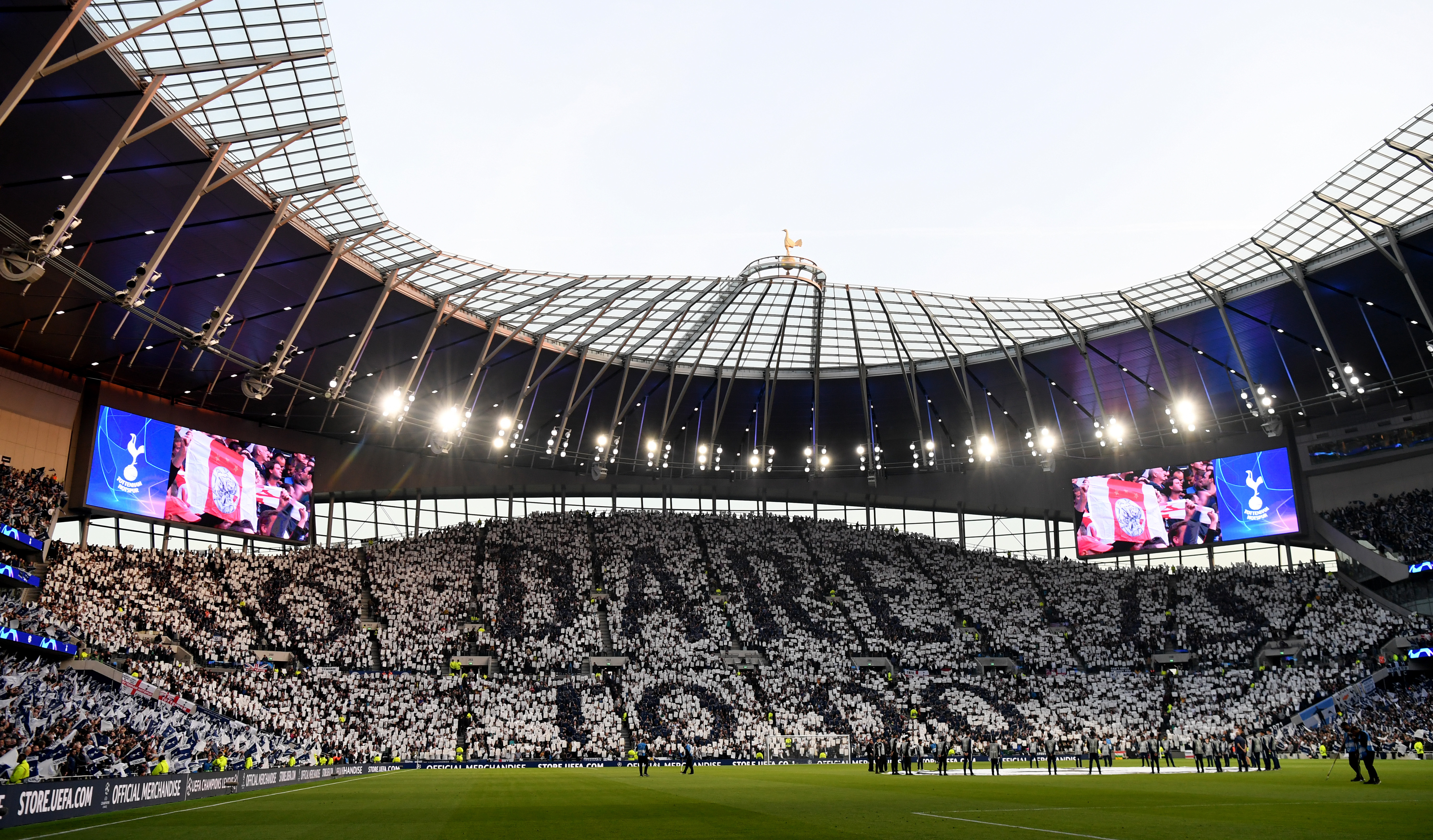 BroBible's Guide To Picking A Premier League Team - BroBible