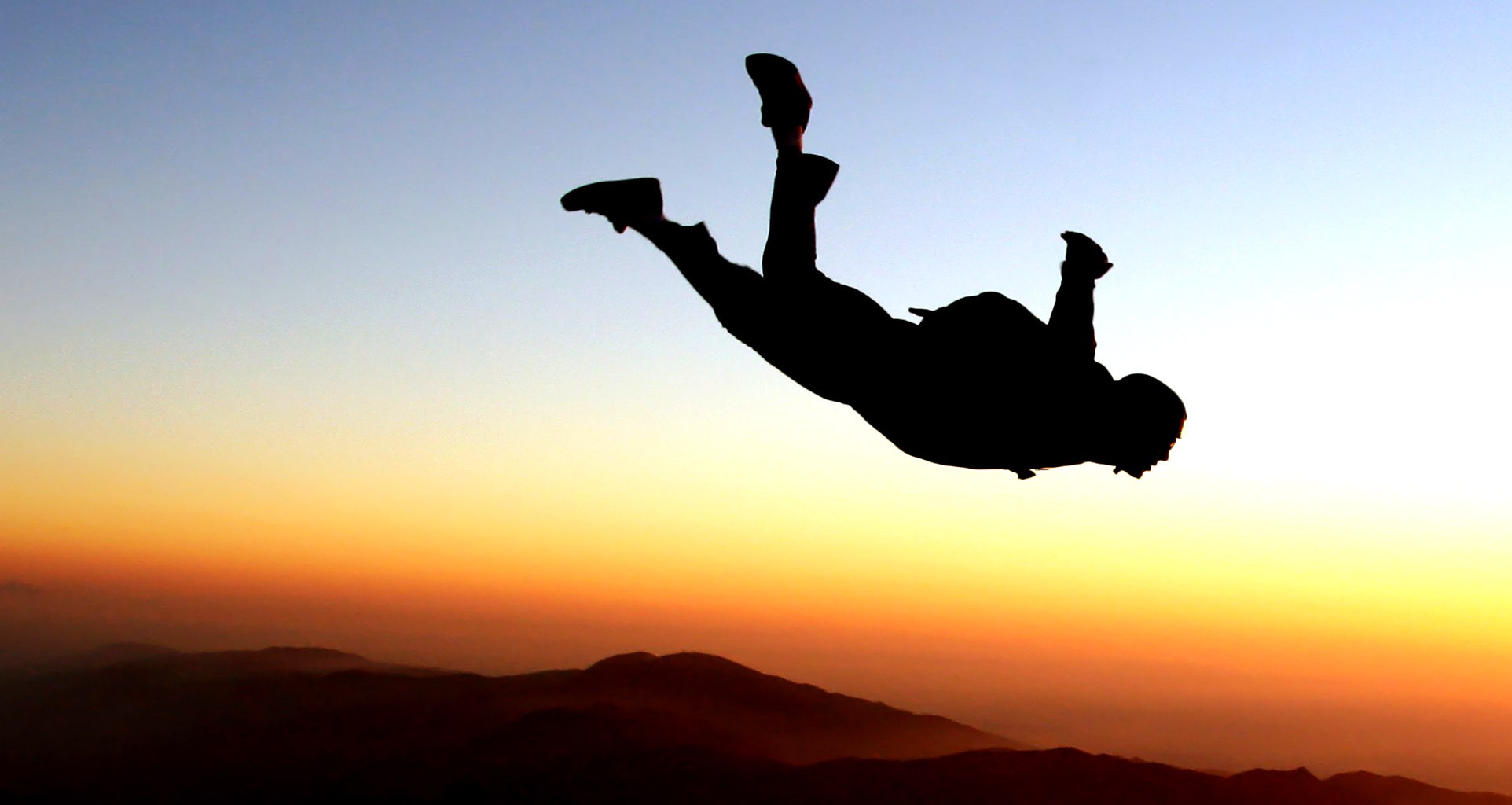 A Skydiver Somehow Survived A 5,000-Foot Fall To Earth After Both Her ...