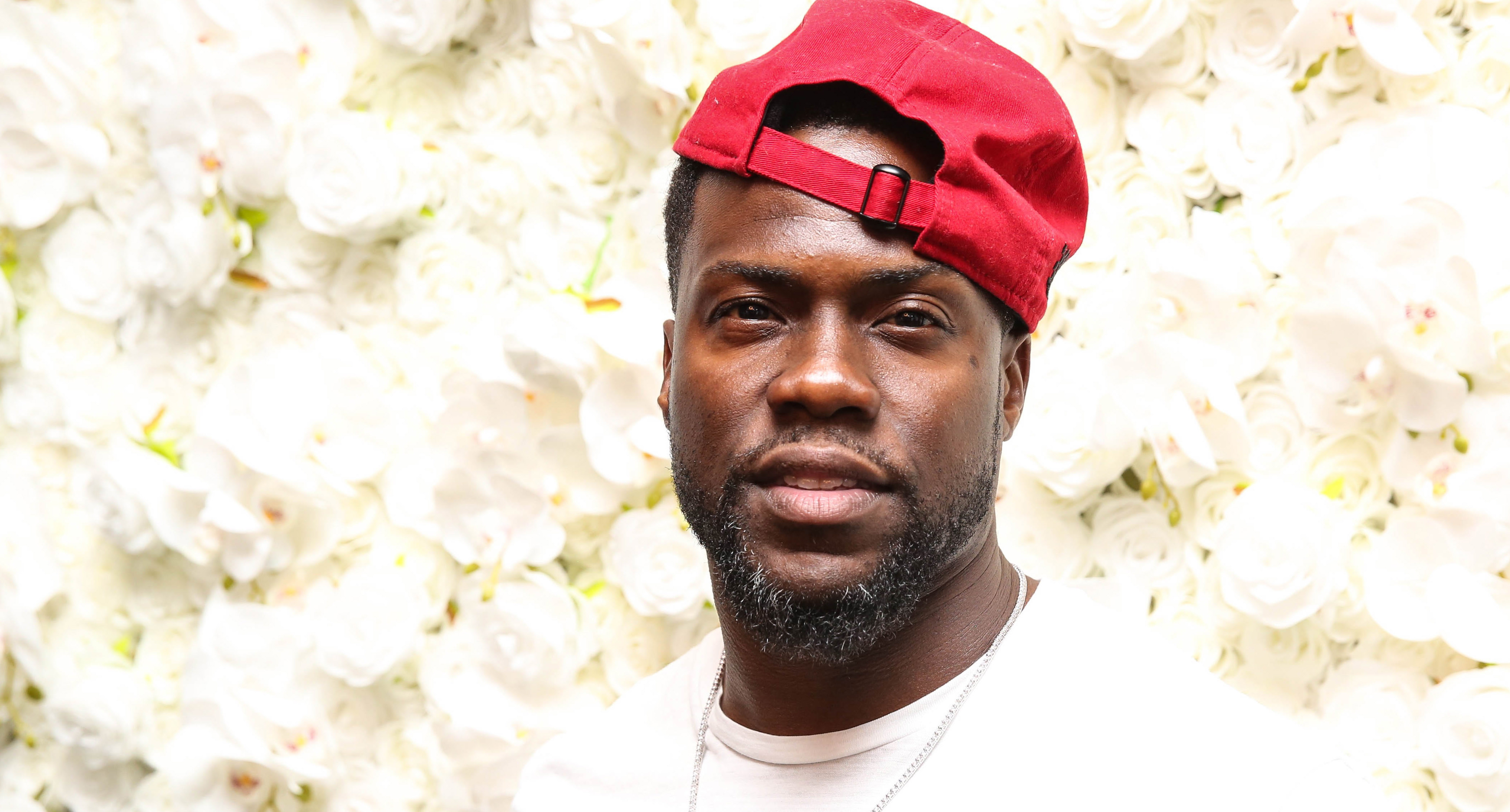 Kevin Hart Recovering From Surgery For 'Major Back Injury' After Car ...