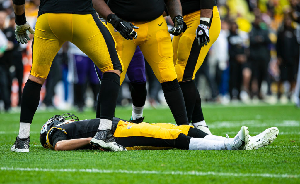 The NFL Says Mason Rudolph Didn't Actually Need A Medical Cart Despite ...