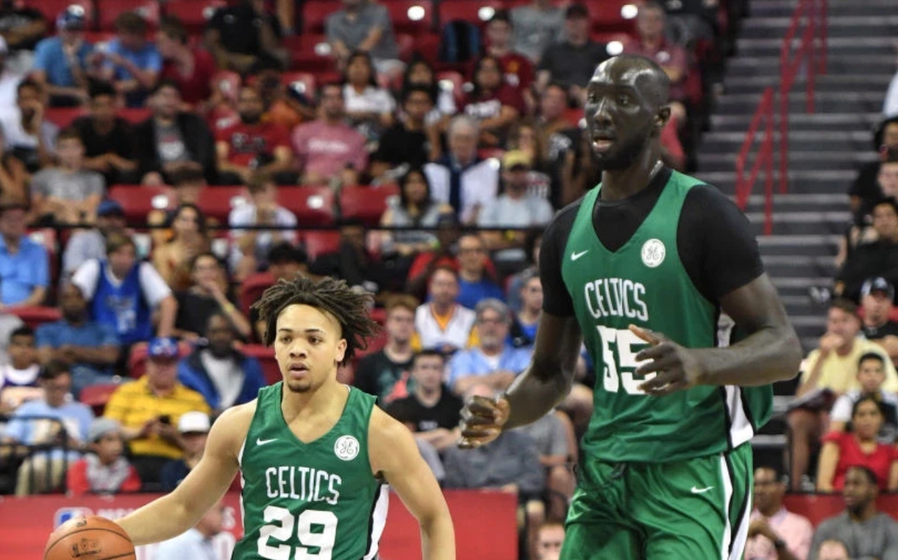 Imagine Walking Into Your Kid's Swimming Lesson And 7-Foot-7 Tacko Fall ...