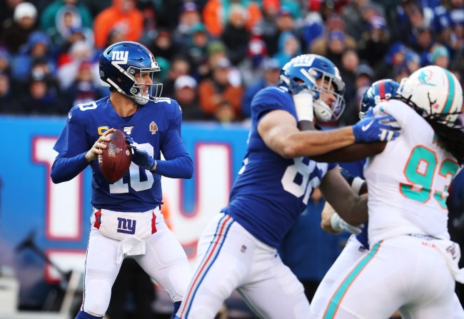 Eli Manning Throws Absolutely Awful Interception Against The Dolphins ...