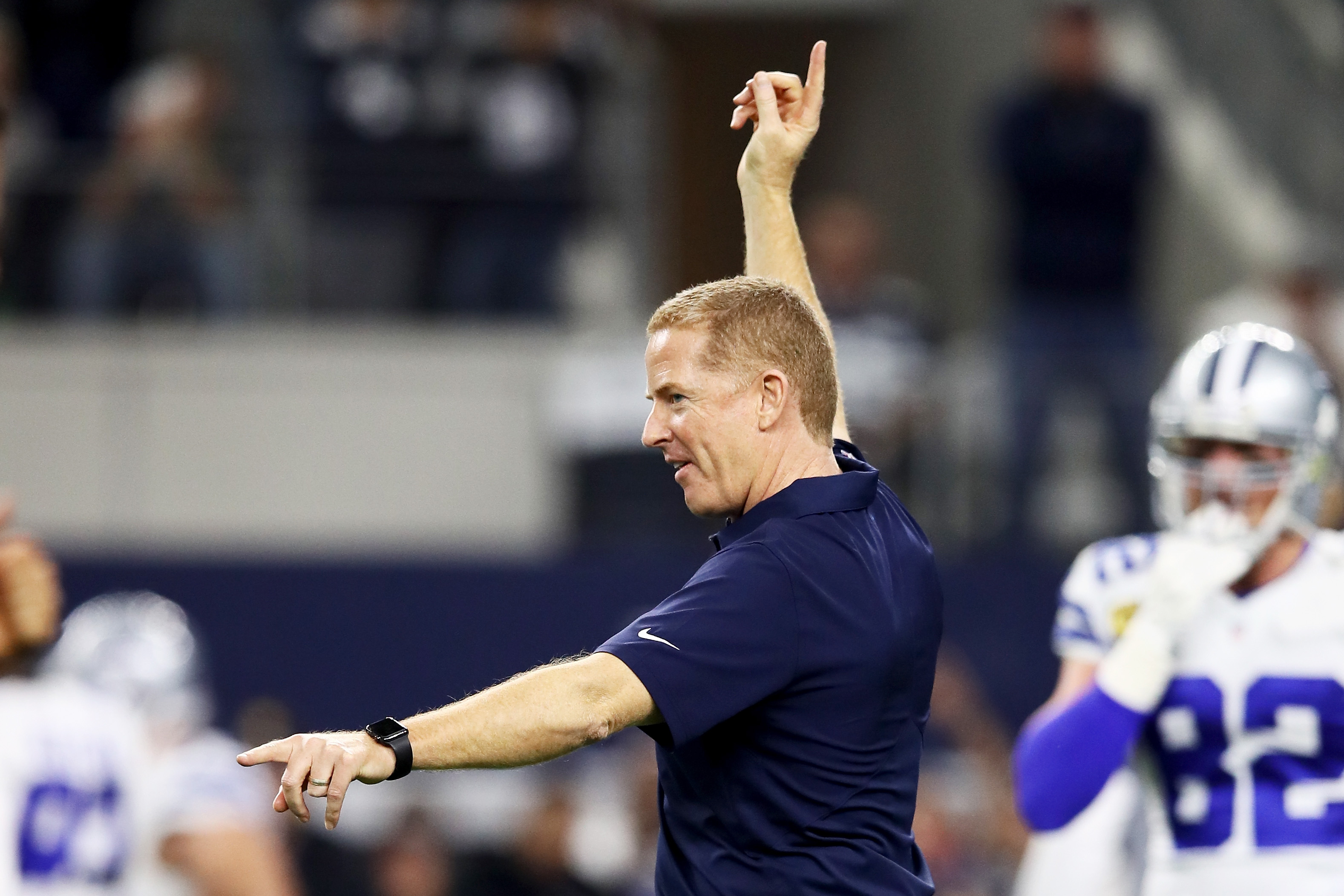 10 Photos That Prove Jason Garrett Never Has A Clue What To Do With His ...