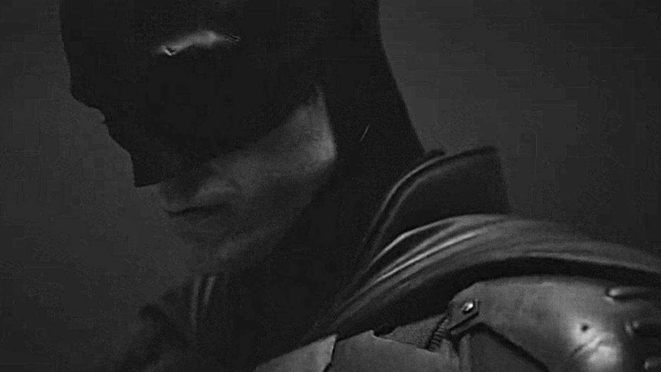 Set Photos From 'The Batman' Reveal Which Iconic Comic Book The Movie ...