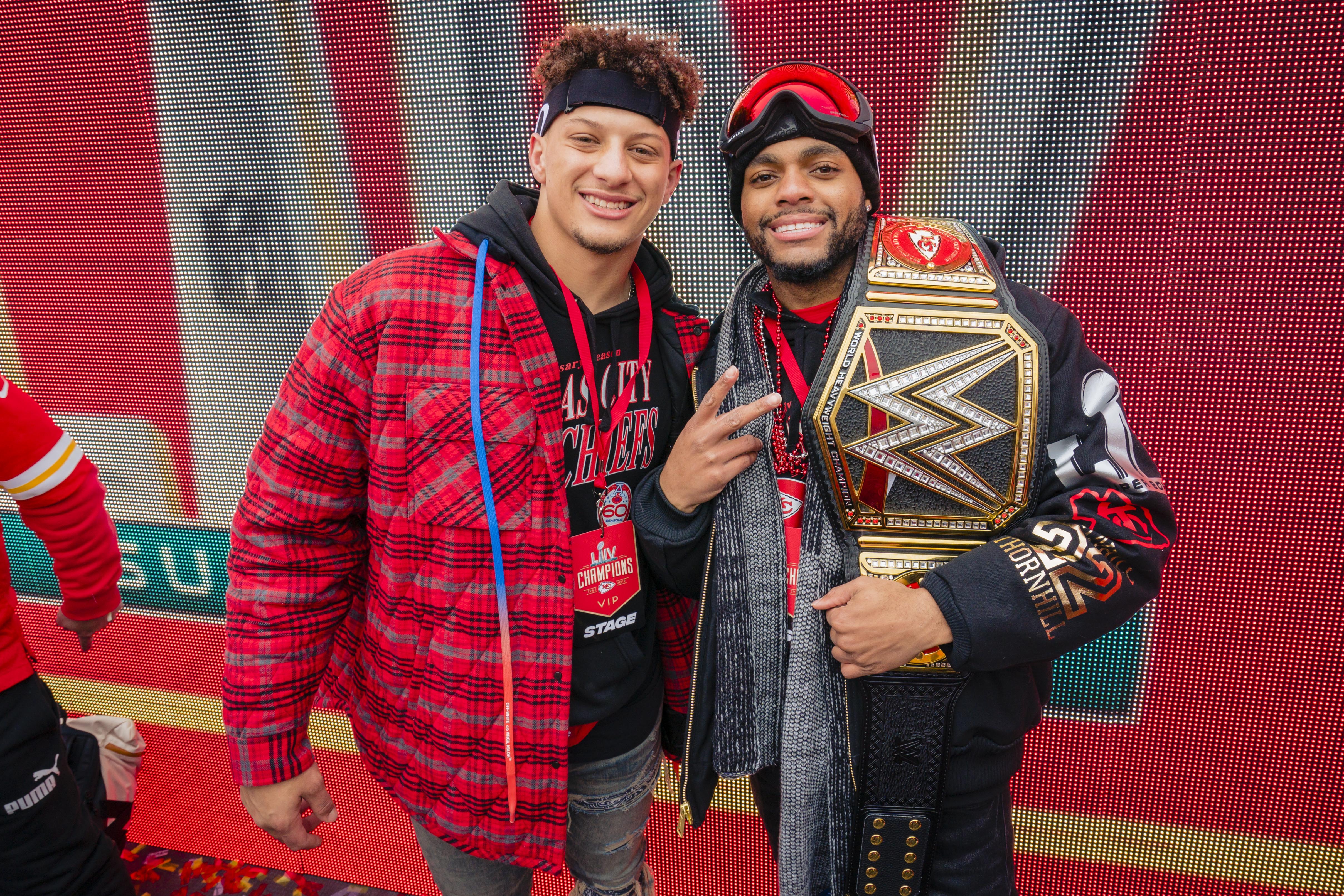 Patrick Mahomes Was Welcomed Like A Golden God By Everyone At Post ...
