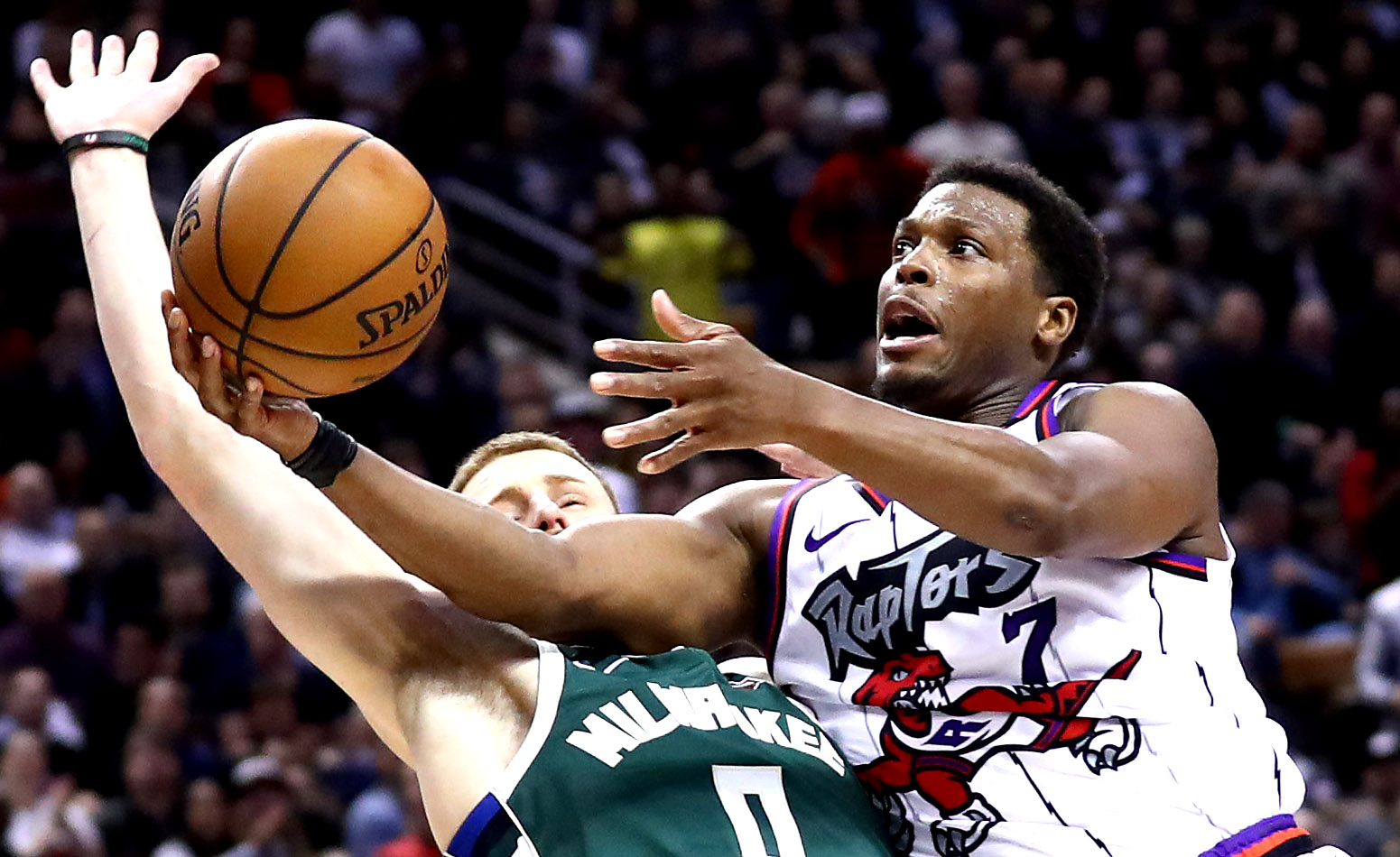 Kyle Lowry Forgets How To Basketball, Tries Diving Between Another ...