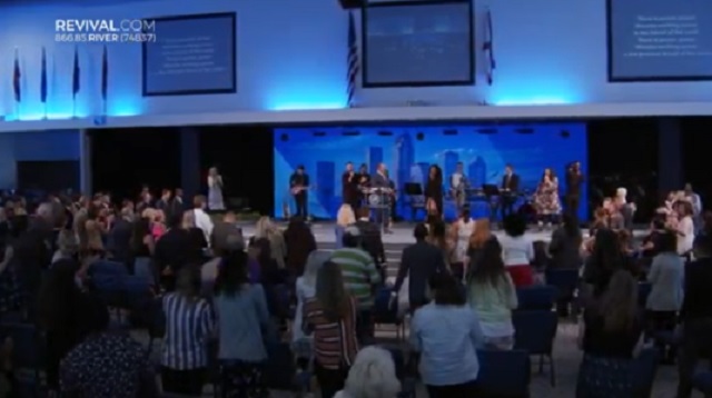 Florida Megachurch Was Packed On Sunday Despite Social Distancing ...