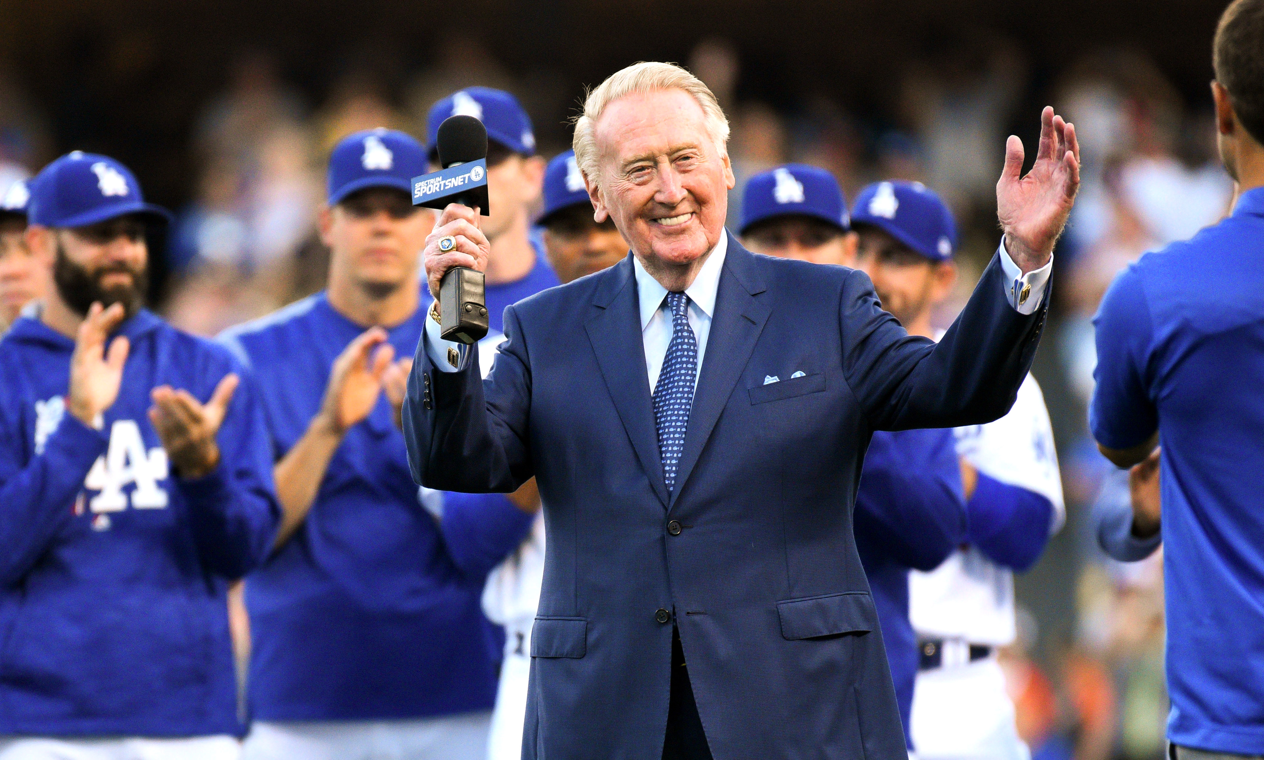 Legendary Dodgers Broadcaster Vin Scully Has The Perfect Take On The ...