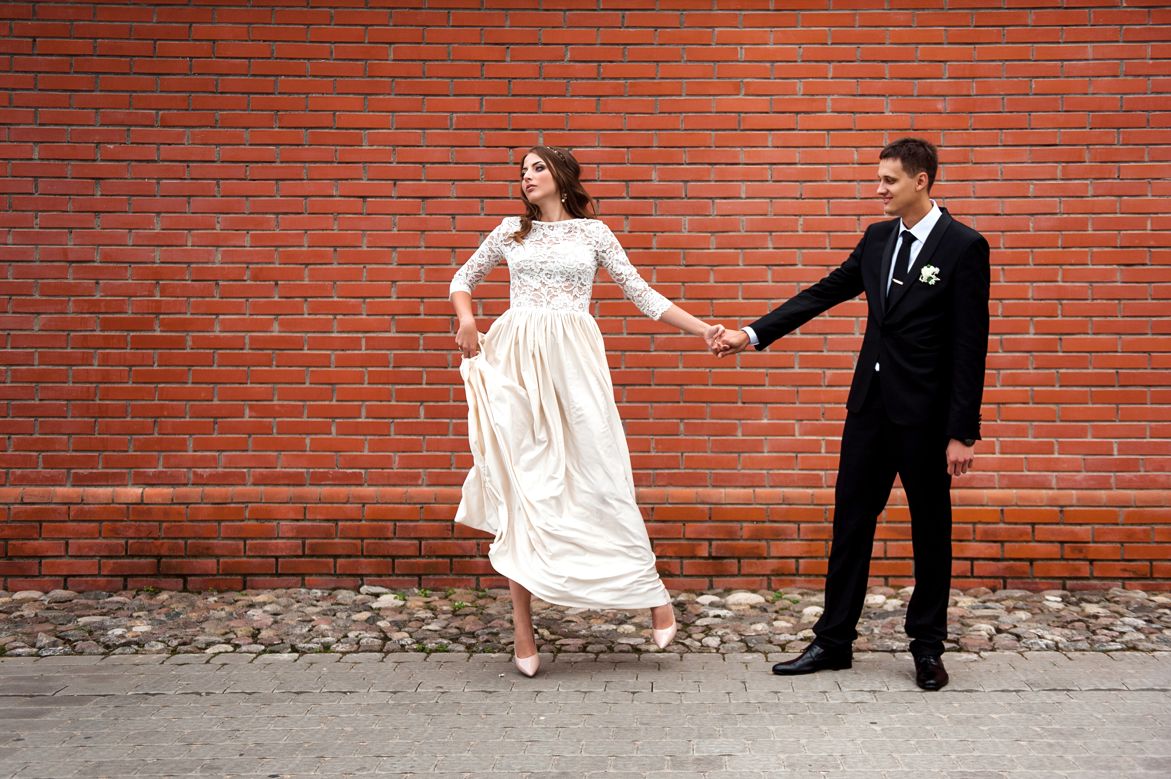 Heroic Couple Holds A Street Wedding; Guests Save Thousands - BroBible