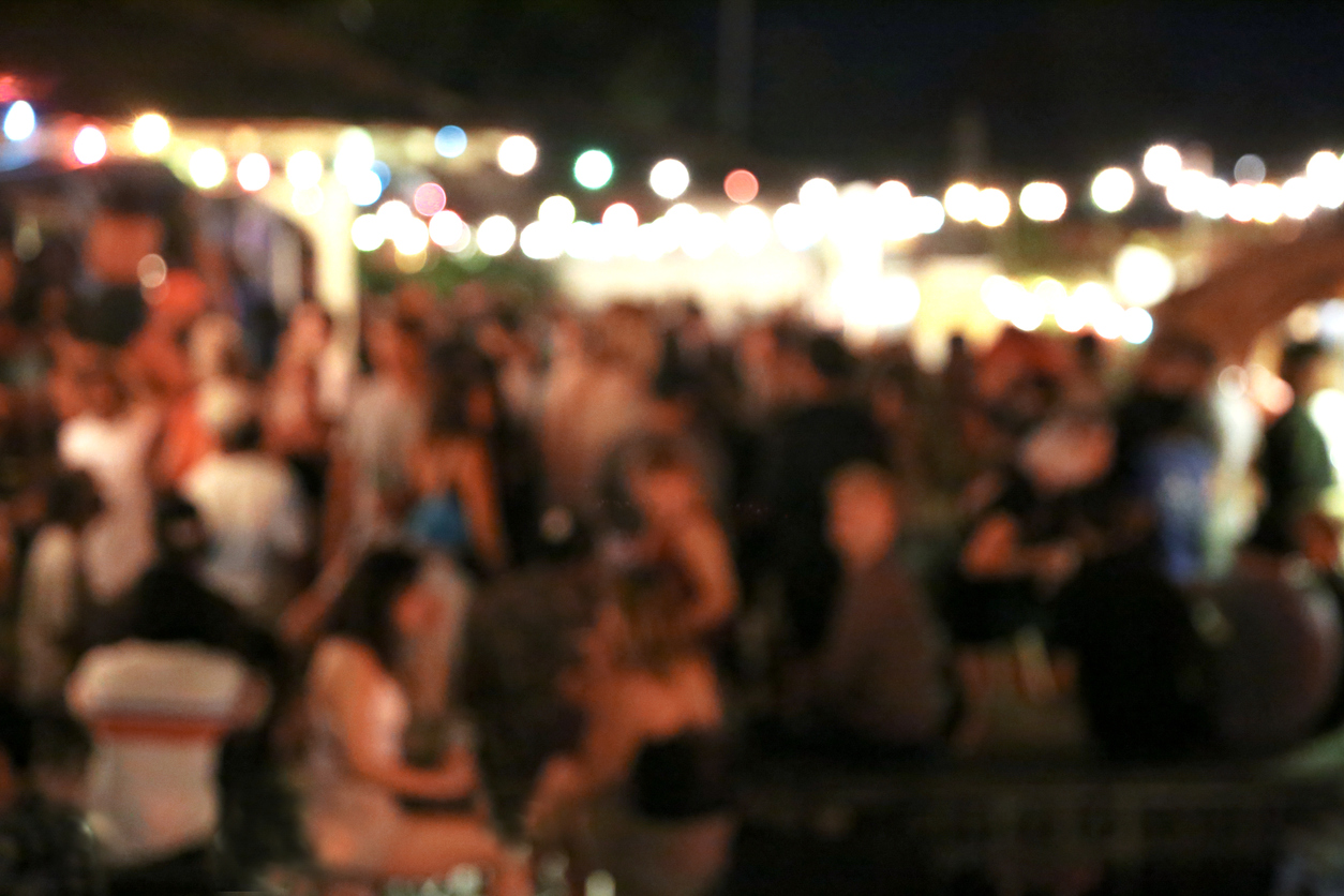 Bar In Ocean City, Maryland Shows Off Drinking Inner Tubes For Social ...
