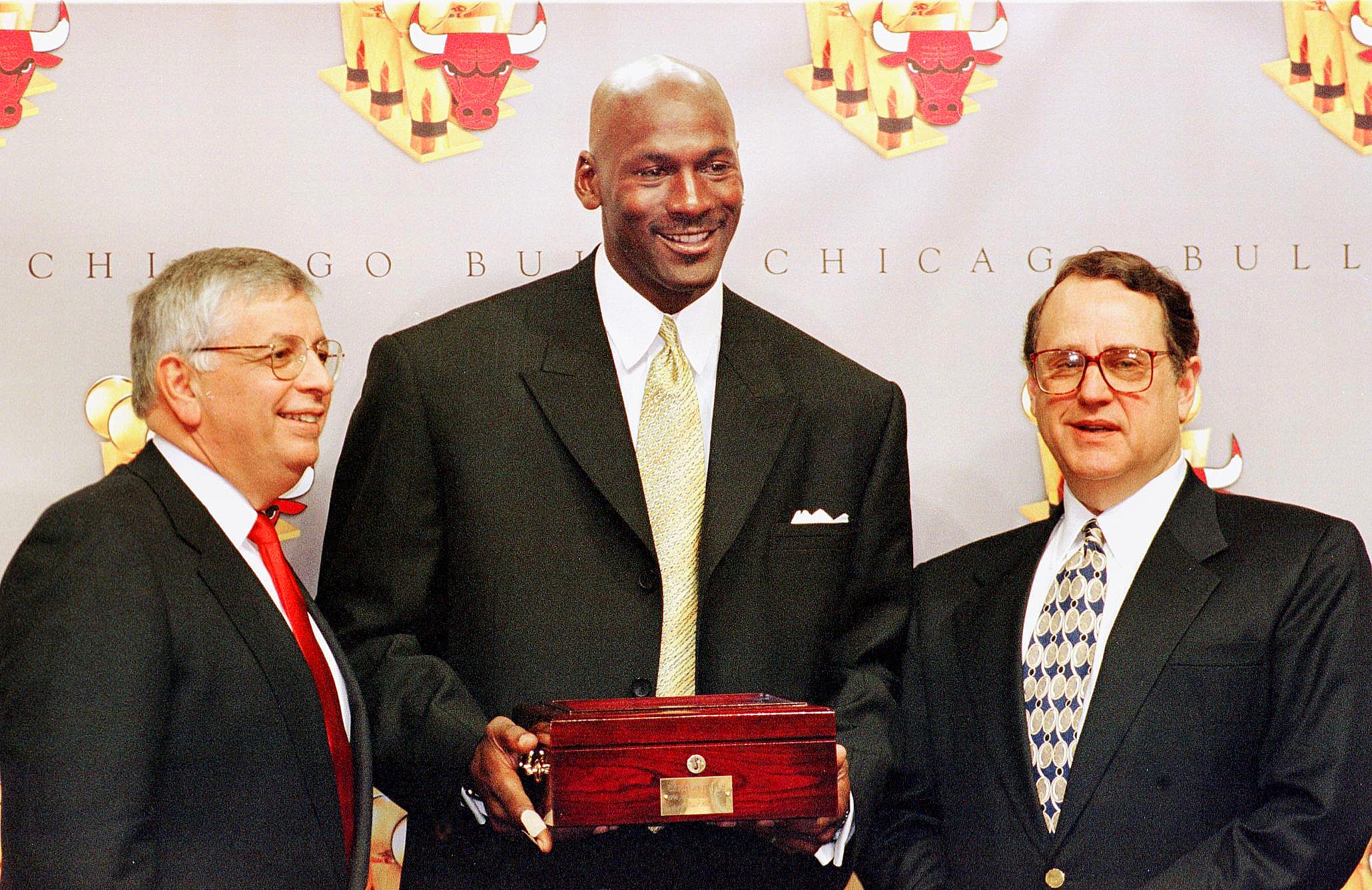 Bulls Owner Jerry Reinsdorf Calls B.S. On Michael Jordan's Claim That ...
