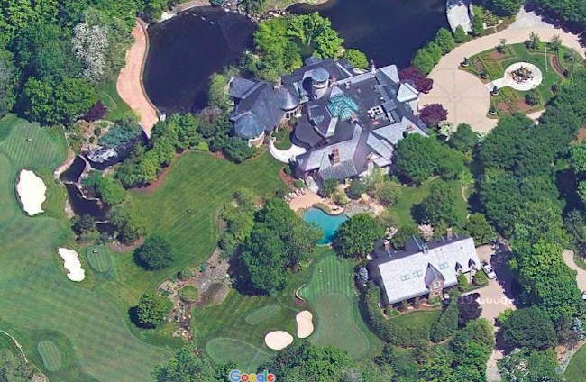 Here's An In-Depth Look At Papa John's Long, Strange Trip From Pizza ...