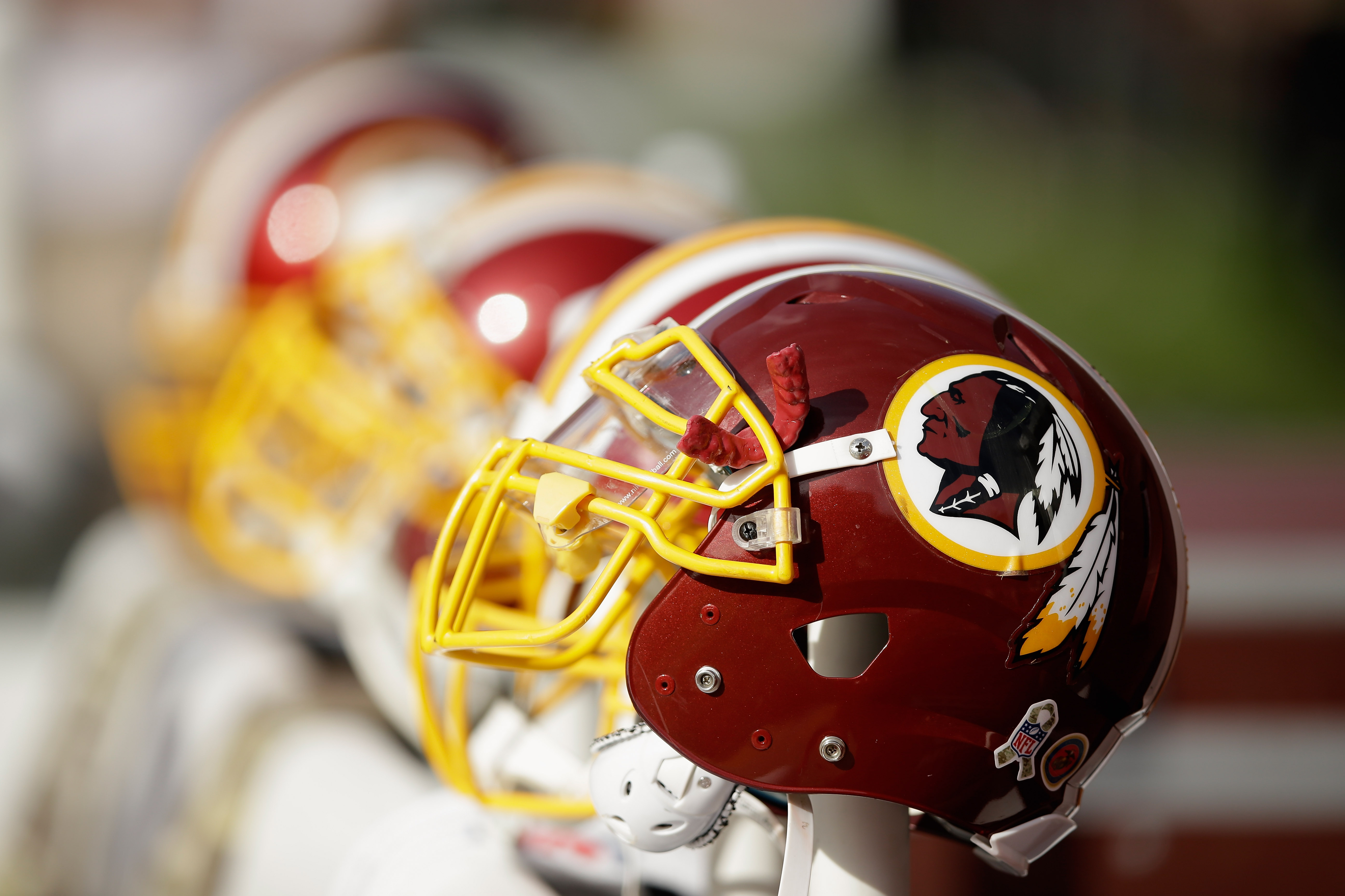 'Washington Red Wolves' Is 'Gaining Steam' As New Name For The Redskins ...