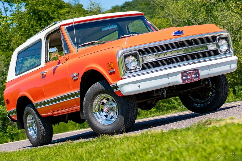 10 Of The Best Vintage SUVs For Sale Online This Week - BroBible