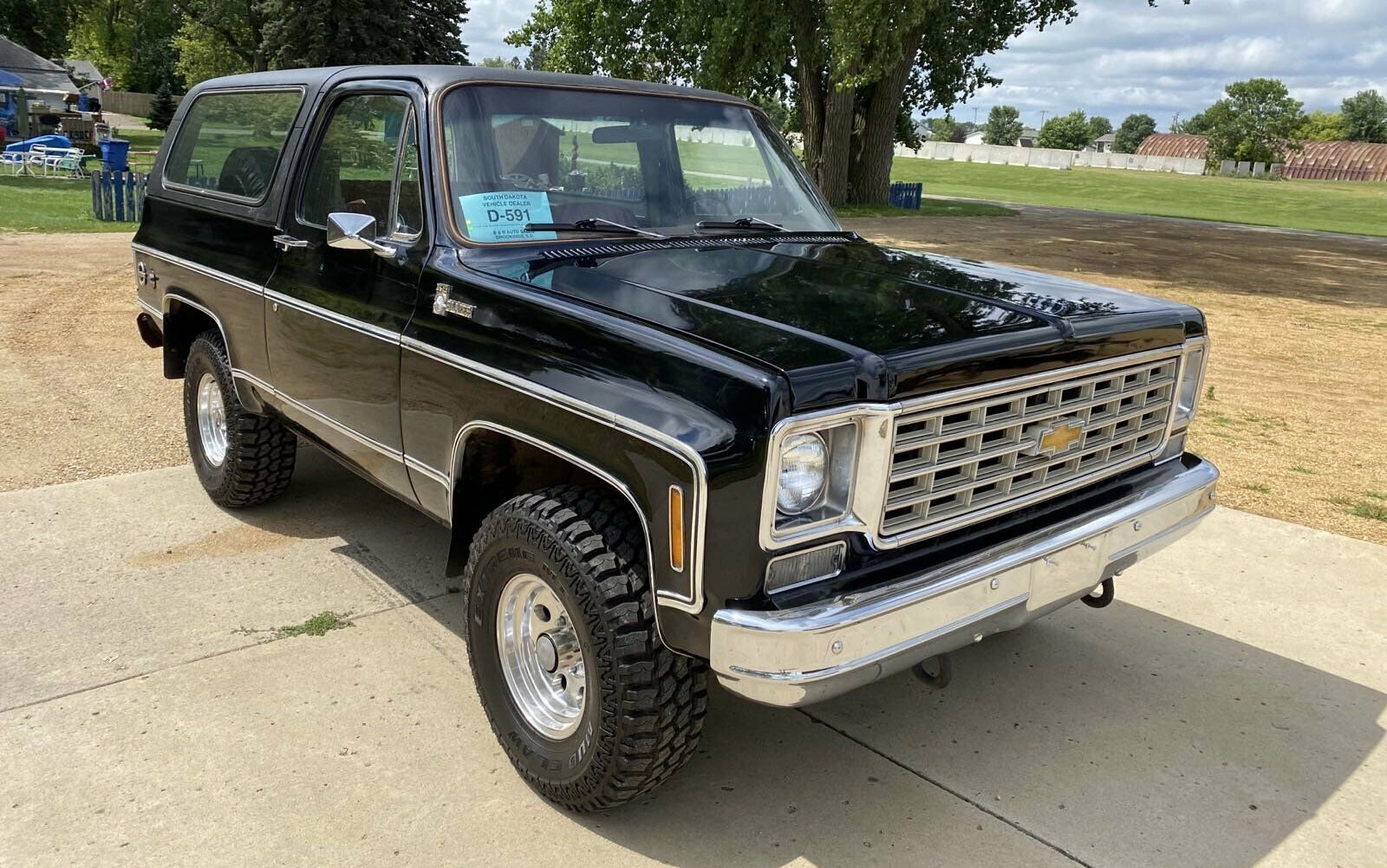 10 Of The Best Vintage SUVs For Sale Online This Week - BroBible