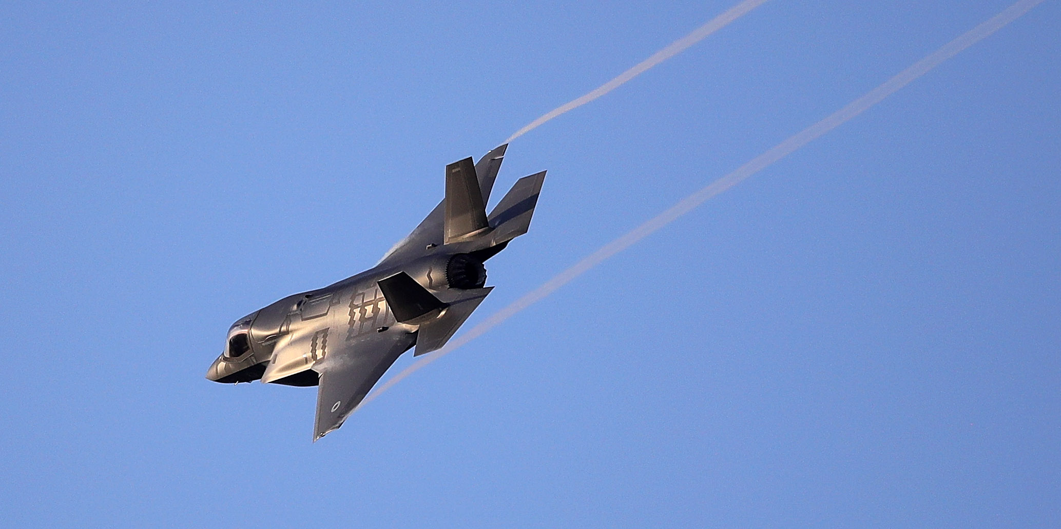 Watch A Marine Pilot Narrowly Escape Death By Ejecting From His F-35B ...