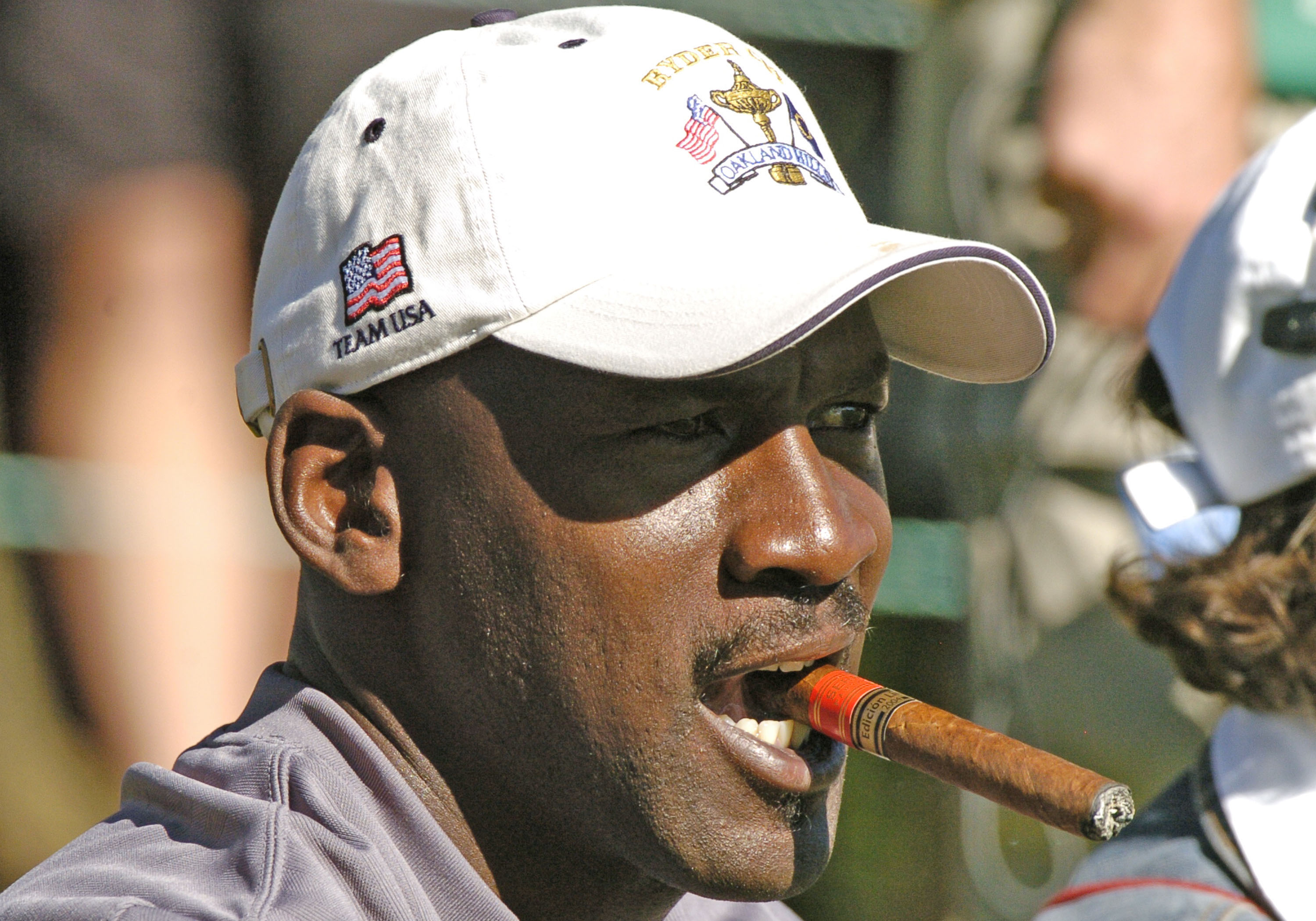 Michael Jordan Perfectly Drops The Mic When Discussing The GOAT Debate ...